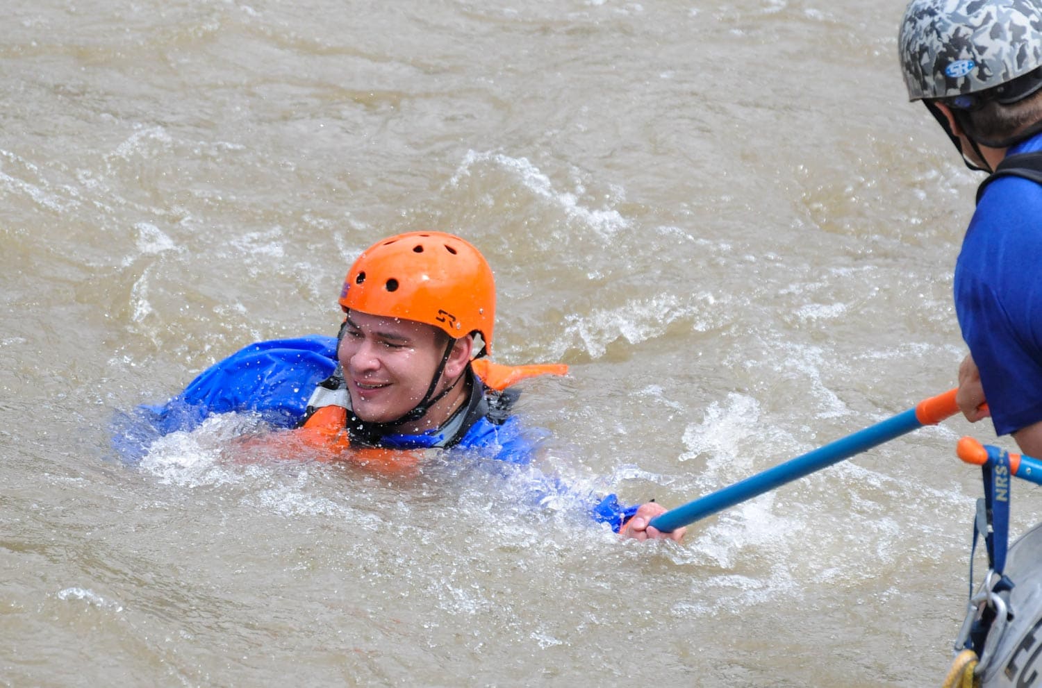 What To Do If You Fall Out of Your Raft While White Water Rafting ...
